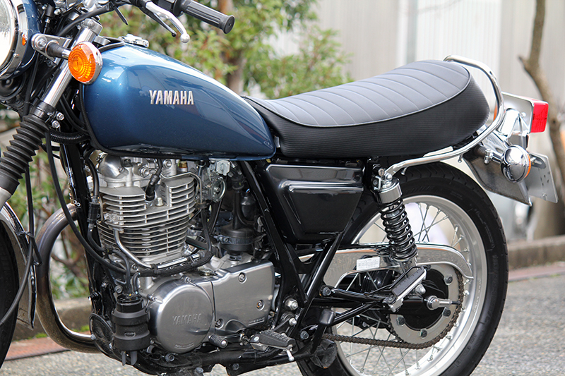 goodsショッピングサイト/商品詳細 [先行予約] ETCビルトイン・サイドカバー SR400/500 (78-19年) 未塗装