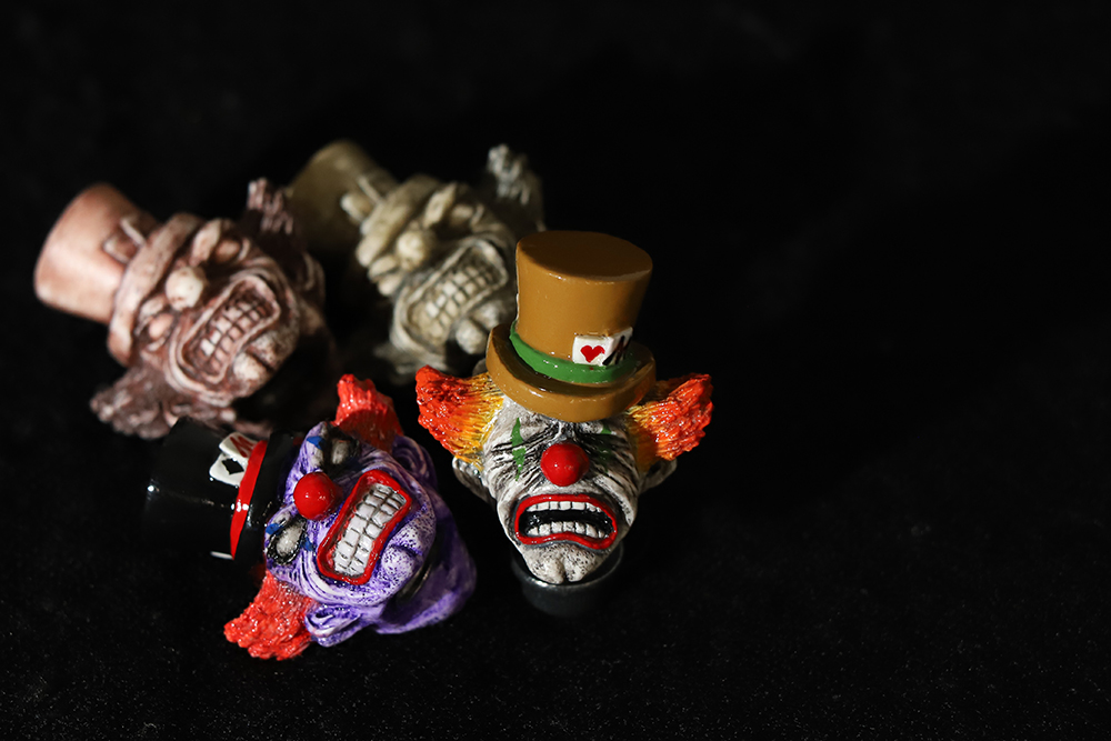 goodsショッピングサイト/商品詳細 2FACE CLOWN VALVE CAP /Horror